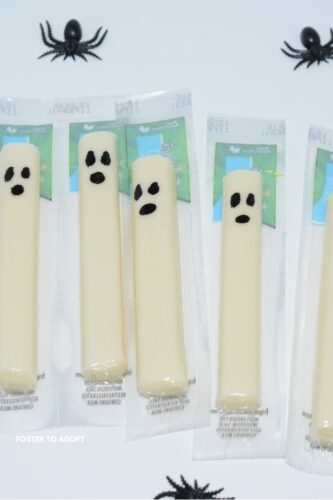 String Cheese Ghosts - Healthy Halloween Snack | Get Your Holiday On